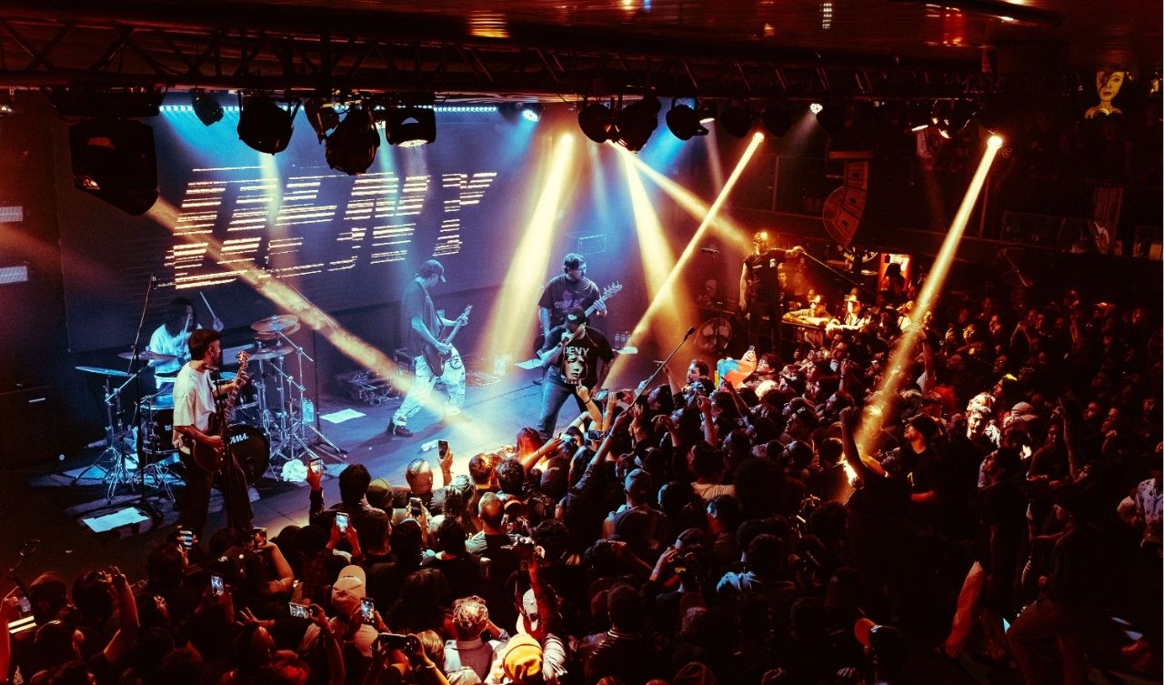 DENY y el corazón del metalcore en Bogotá - Rugidos Disidentes